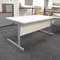 Solo desk | HSI Office Furniture | Reading, London & South East